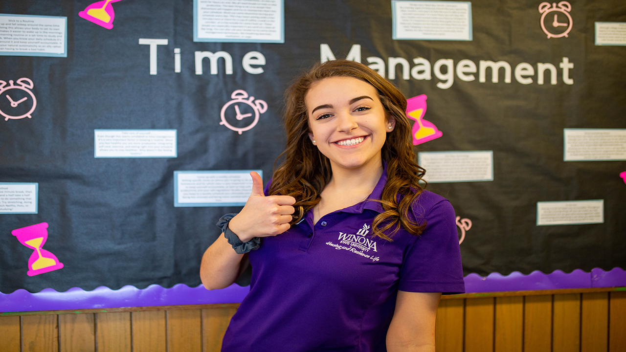 4 Reasons You Should be an RA - Winona State Blogs